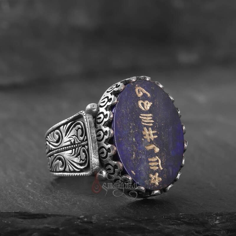 Lapis Lazuli Taşı İsmi Azam Yazılı Kalem İşi Gümüş Yüzük Dualı Yüzük ... Lapis Lazuli Taşı İsmi Azam Yazılı Kalem İşi Gümüş Yüzük Dualı Yüzük ...